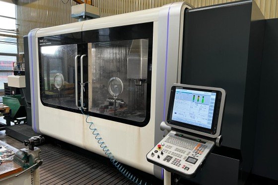 DMG MORI - DMF 260/7 5-axis CNC machine (VMC) used | Mach4Metal
