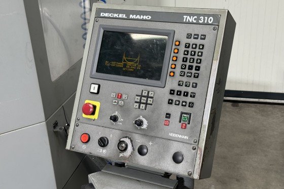 DECKEL MAHO - DMU 50 M 3-axis CNC machine (VMC) used | Mach4Metal