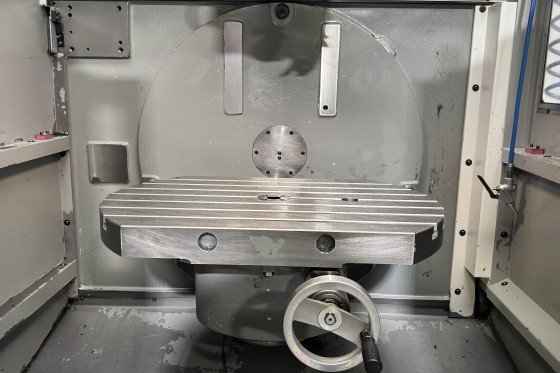 DECKEL MAHO - DMU 50 M 3-axis CNC machine (VMC) used | Mach4Metal