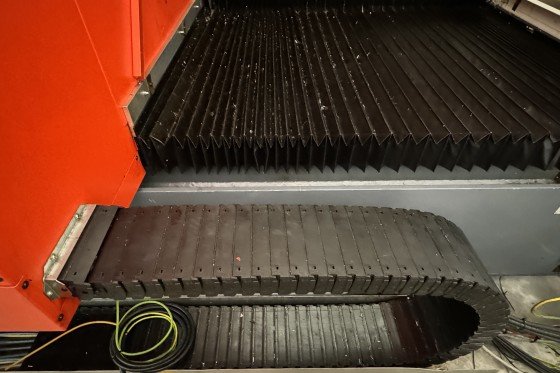 MATEC - 30 HV/NC 5-axis CNC machine (VMC) used | Mach4Metal