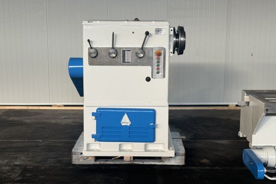 LEIFELD - PLB 1200 Spinning machine used | Mach4Metal