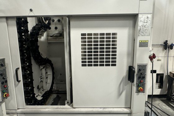 Okuma - MA-600 HB SPACE CENTER Horizontal machining center (HMC) used ...