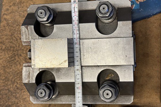 VIPER - VTL 20/24 M CNC Vertical lathe used | Mach4Metal