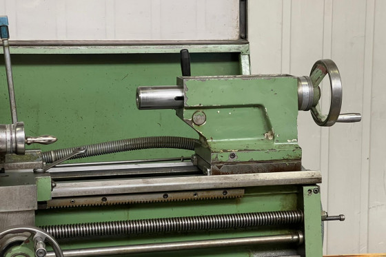 COLCHESTER - MASTER 2500 Centre lathe used | Mach4Metal