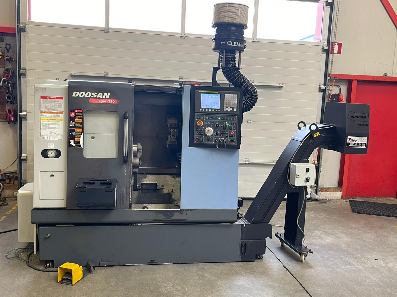 Doosan lynx 220 store