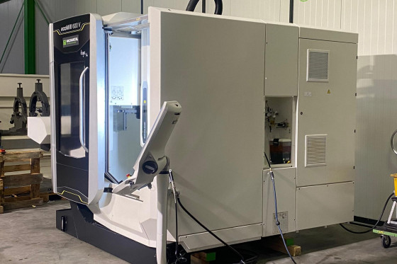DMG MORI - 600V 3-axis CNC machine (VMC) used | Mach4Metal