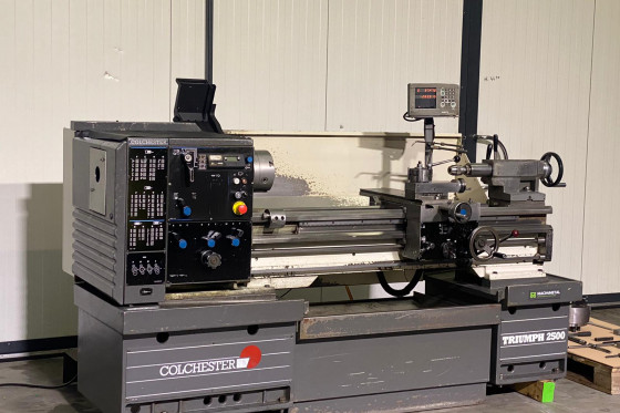 COLCHESTER - TRIUMPH 2500 VS Centre lathe used | Mach4Metal