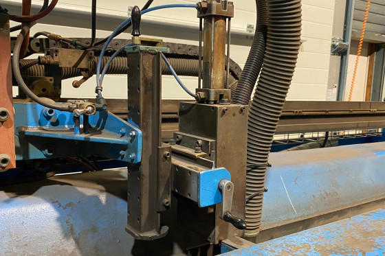 SEAMER SM2-2000 Welding machine used | Mach4Metal