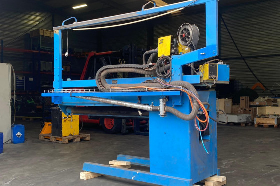 SEAMER SM2-2000 Welding machine used | Mach4Metal