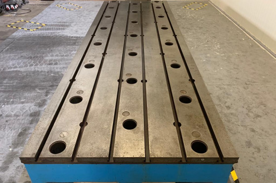 SKODA T slotted bed plate used | Mach4Metal